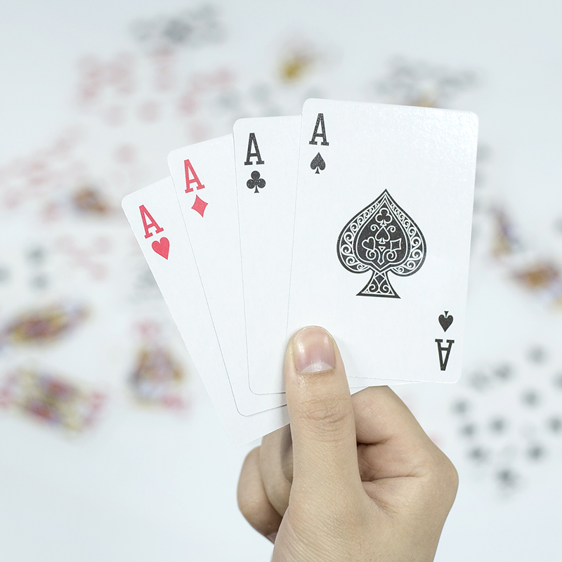 Deli Poker 87*57Mm Golden – Value Co – South Africa